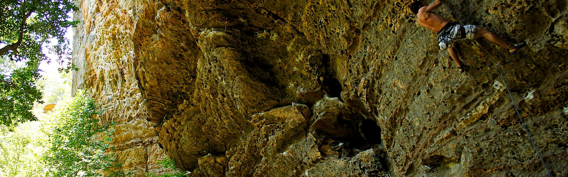 Red River Gorge: The Sport Climbing Mecca of the East (Local Guide)