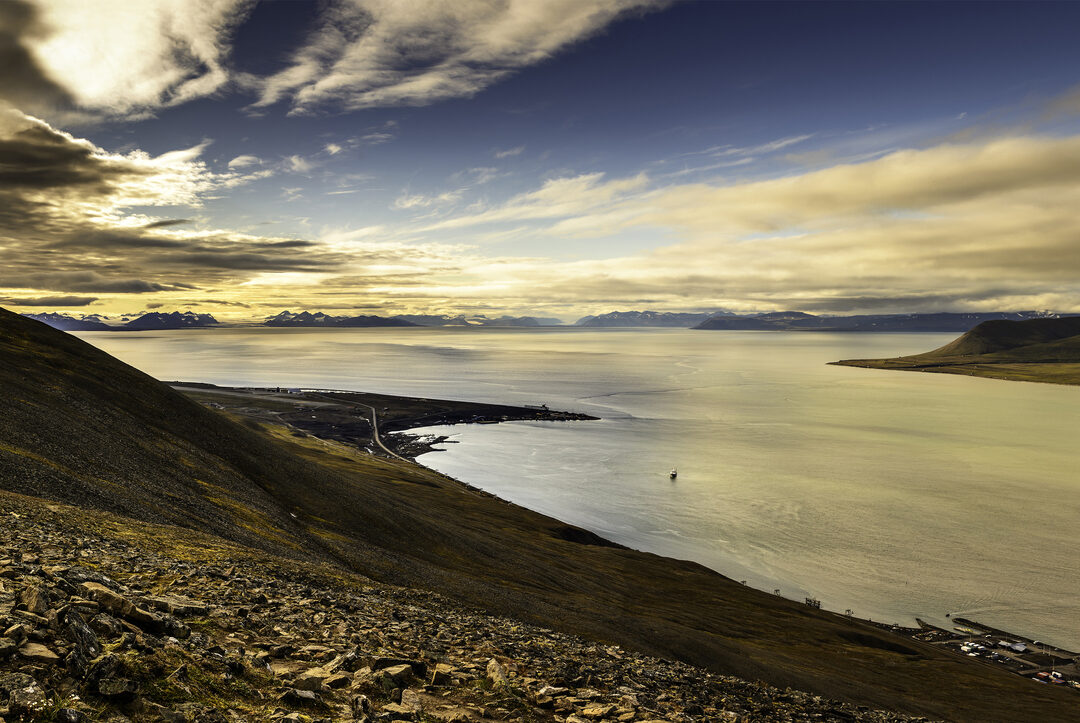 Sail and Explore Svalbard With a Guide | 57hours