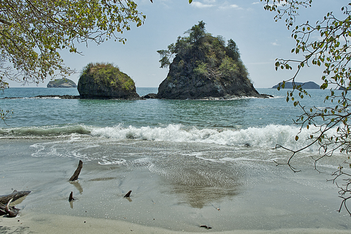 Hiking and Multisport Tour: Sample the Riches of Costa Rica