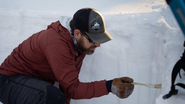 Professional Mount Shasta Avalanche Education | 57hours