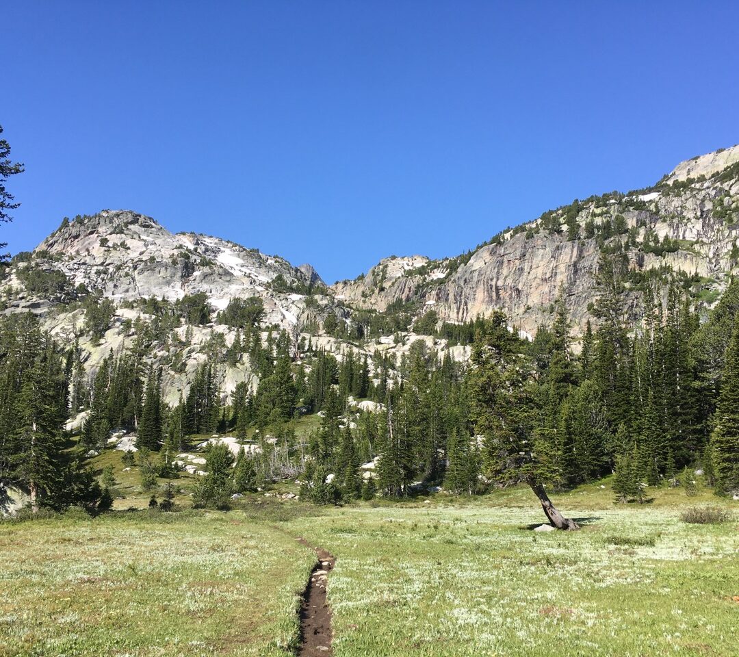 Guided All-Women Beartooth Mountains Backpacking, MT | 57hours