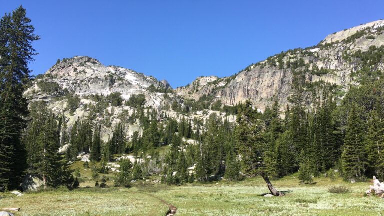 Guided All-Women Beartooth Mountains Backpacking, MT | 57hours