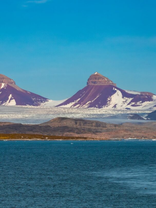 Sail and Explore Svalbard With a Guide | 57hours